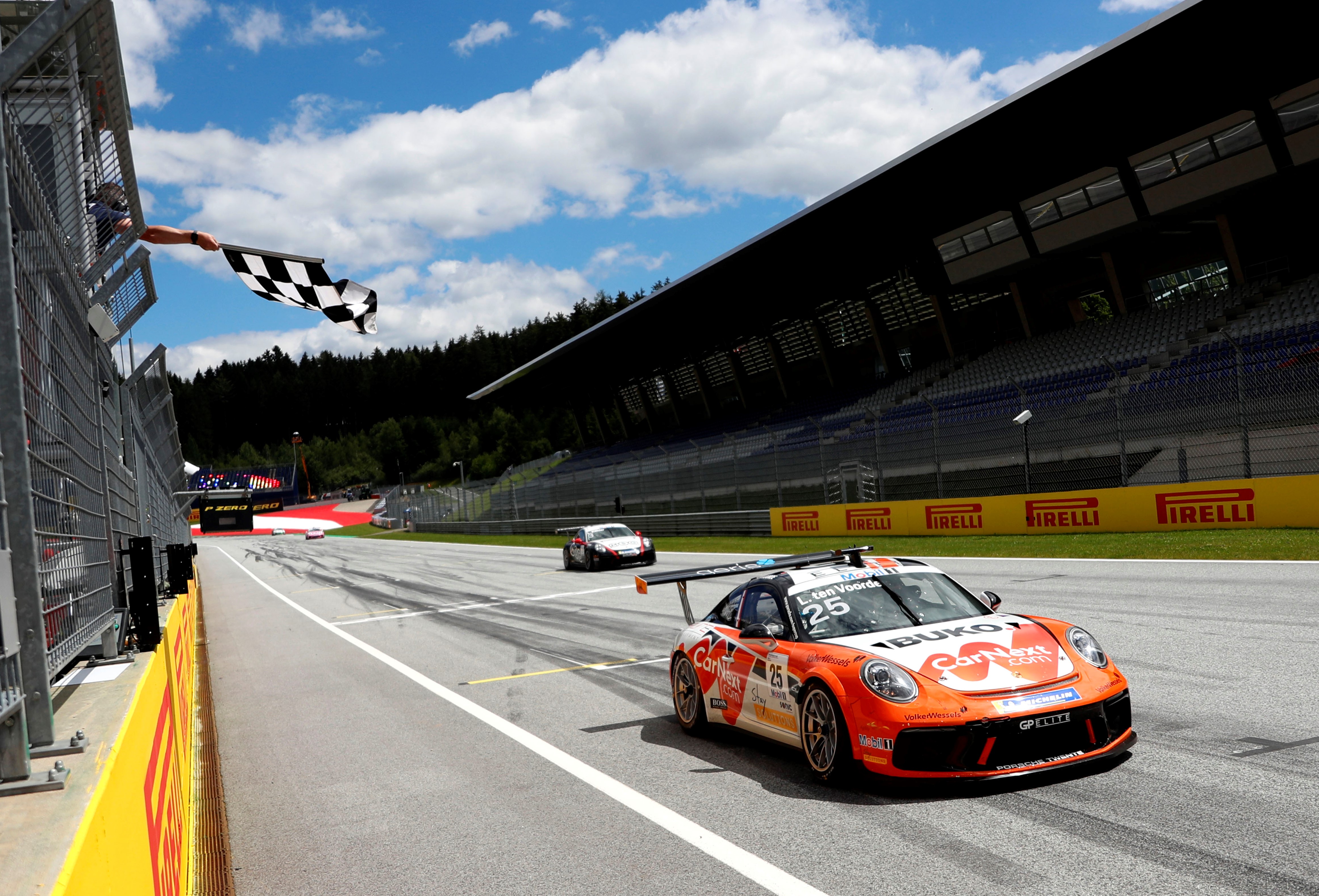 Porsche Mobil 1 Supercup | GP Elite